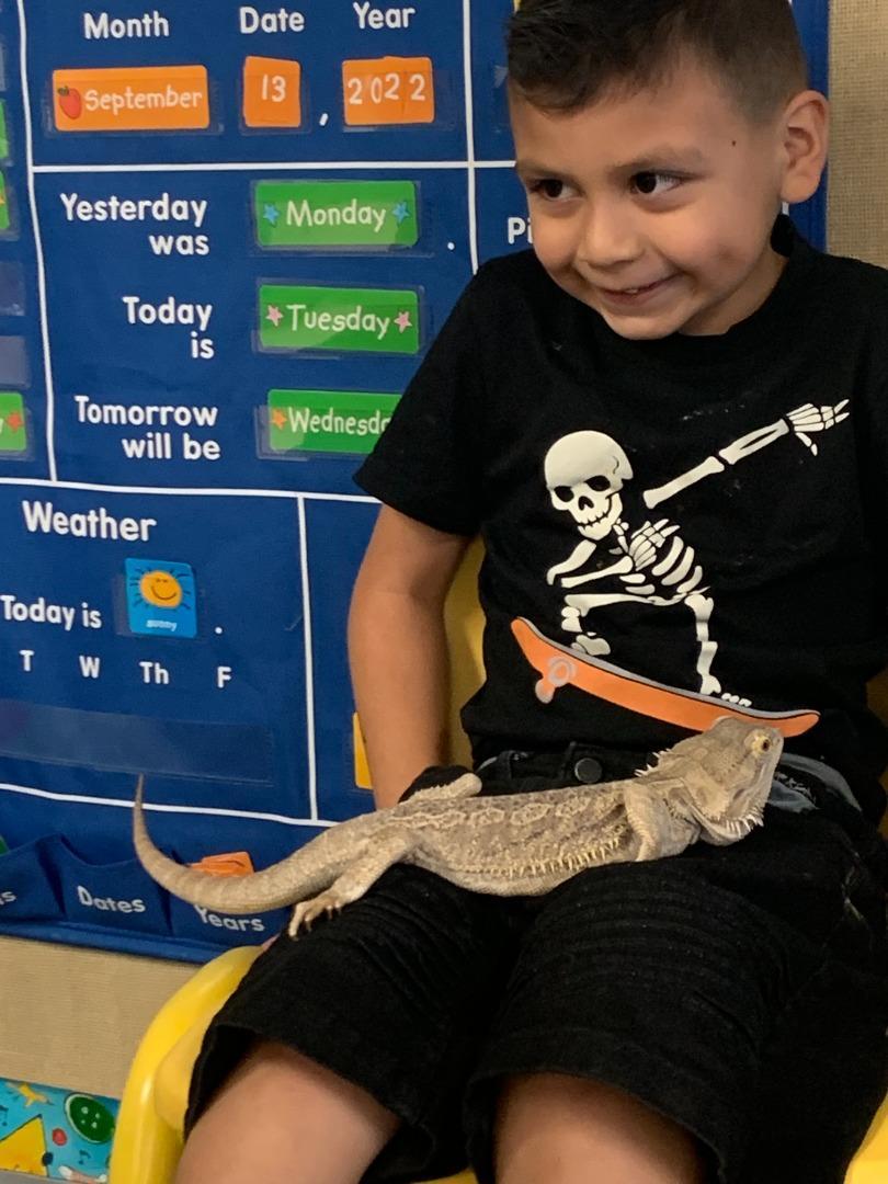 Yellow Room – Yellow Room – Logan Early Education Center