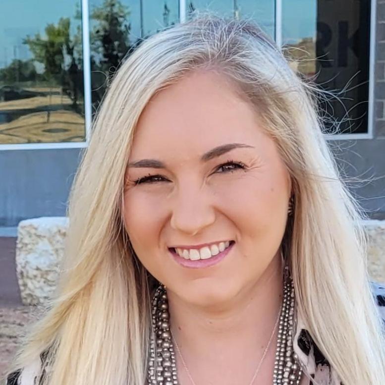 Cara Decker's Instagram, Twitter & Facebook on IDCrawl