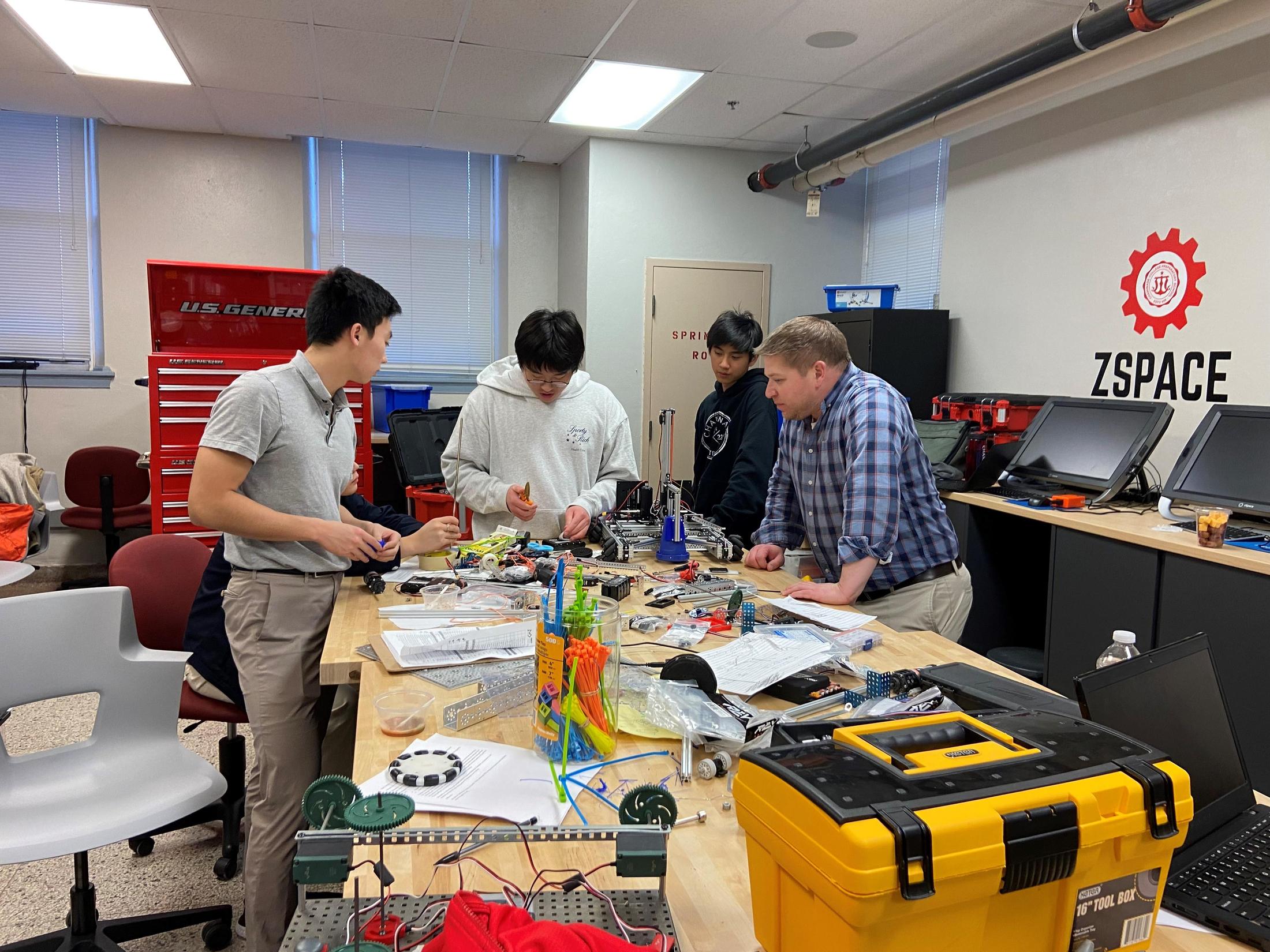 Clubs and Activities - Chaminade College Preparatory School