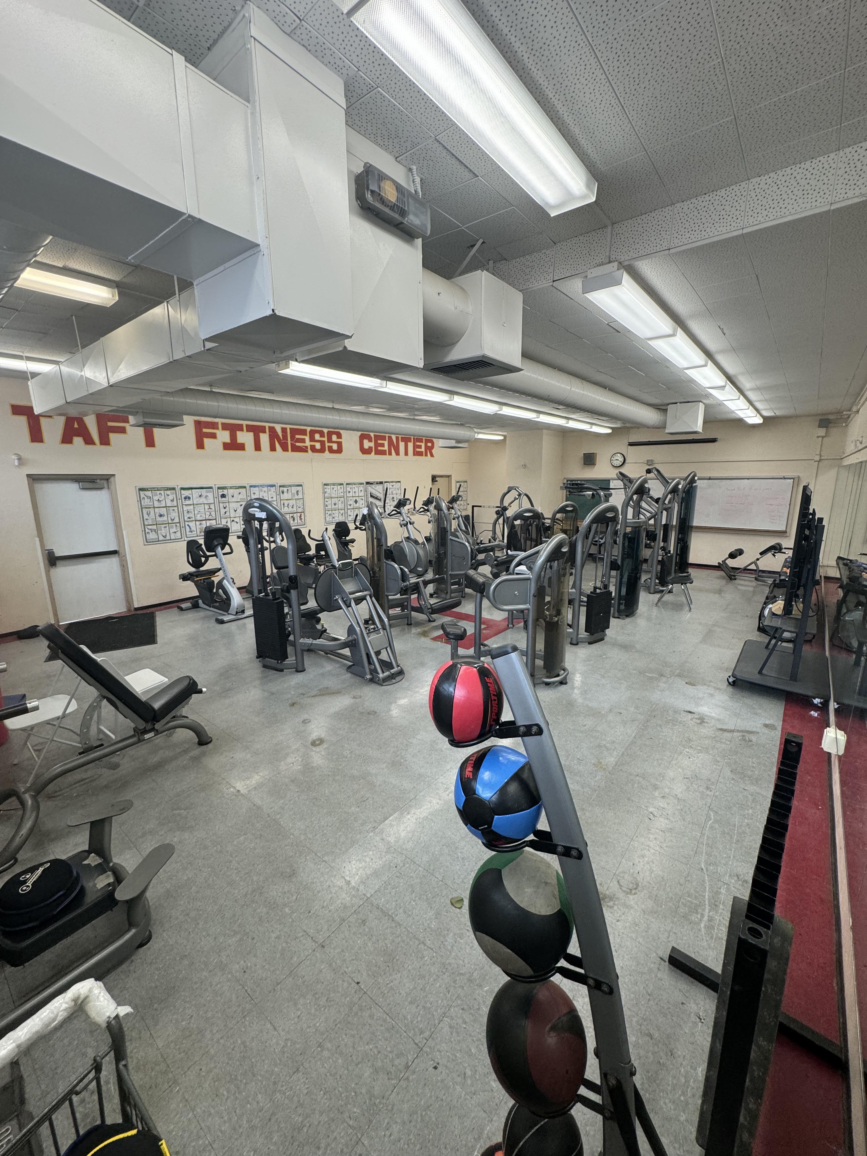 Facilities – Physical Education – Taft Charter High School