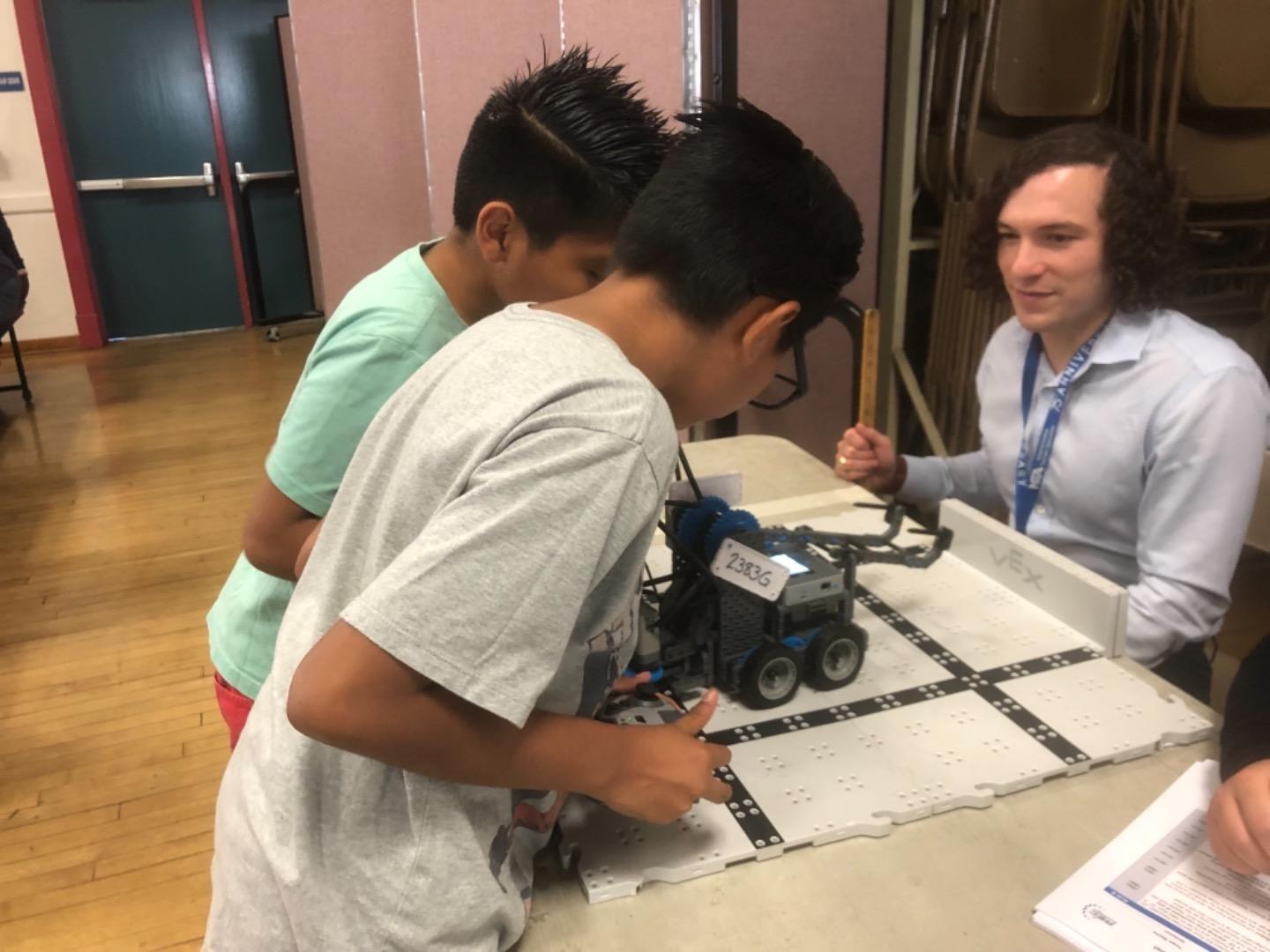 VEX Robotics – PROGRAMS – 10th Street Elementary