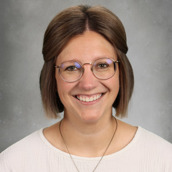 Lacy Hall's Instagram, Twitter & Facebook on IDCrawl