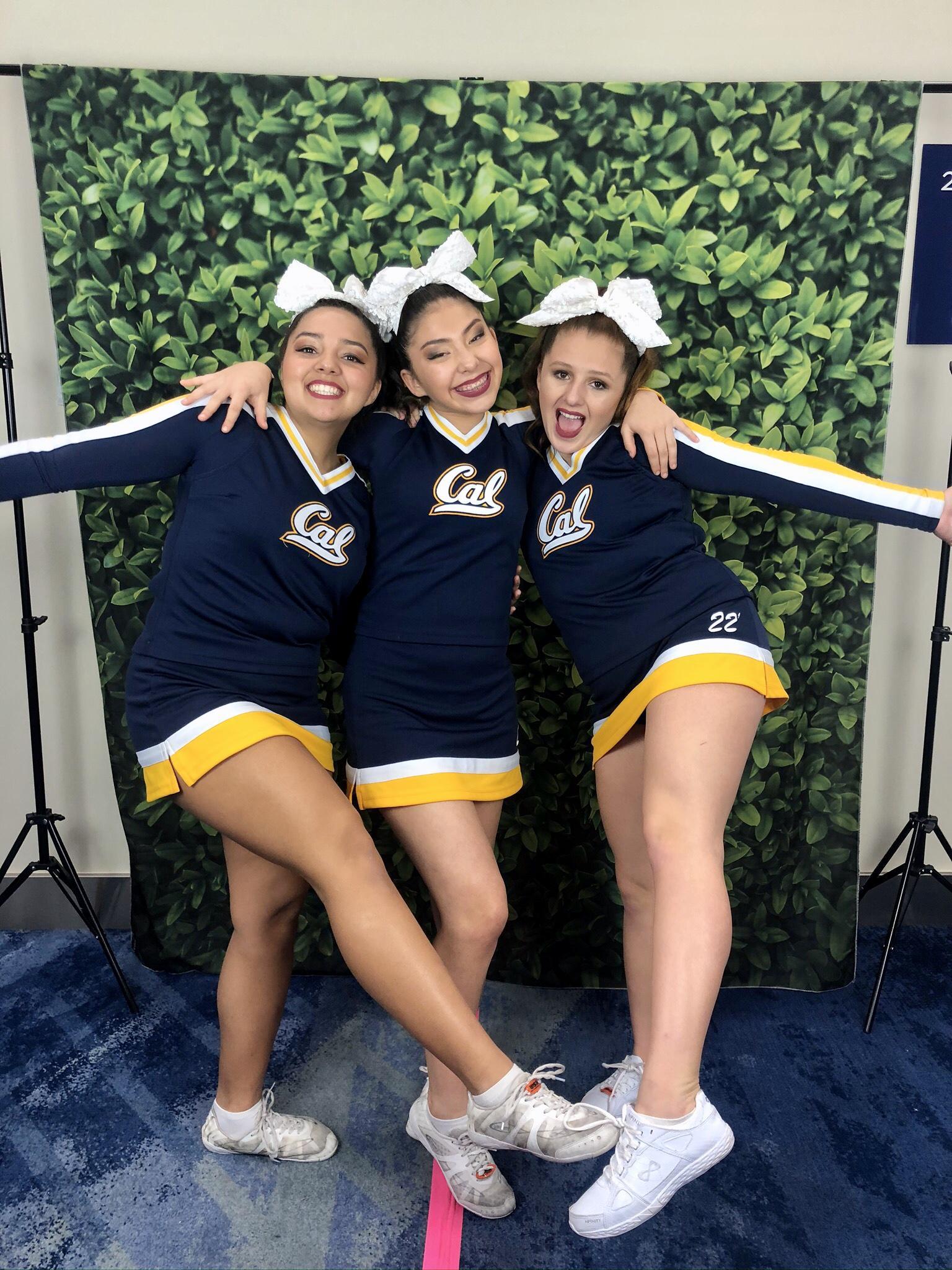 Show Cheer | Competition – Cheer & Song – California High School