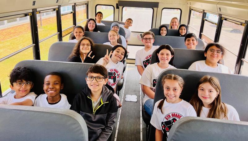 Fifth Graders Visit Conrady Junior High! | Glen Oaks School