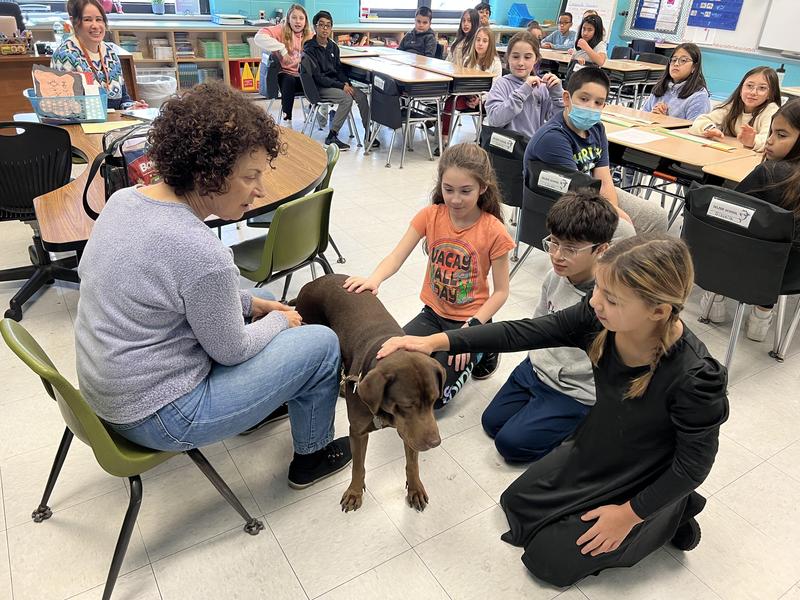 Selzer School Gets a Visit from A Therapy Dog | Selzer School