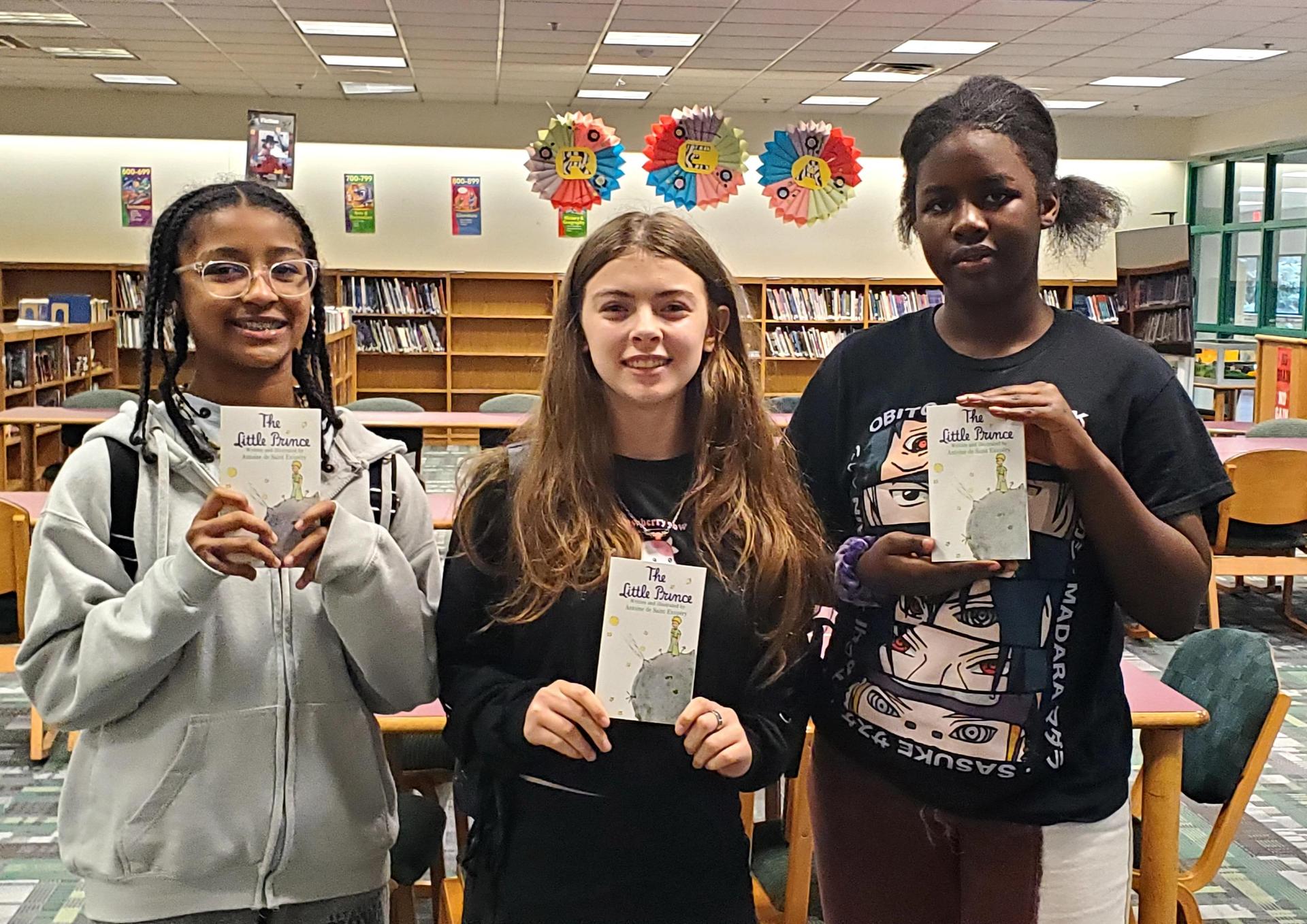 Bulldog Books – Library – Romulus Middle School