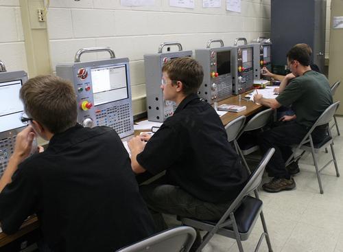 Photo Gallery - Advanced Manufacturing - Franklin County Technical School
