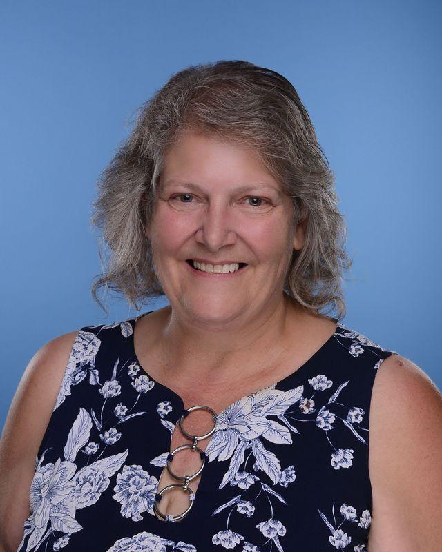 Ms. Clark - Librarian – Specialists – J. E. Manch Elementary