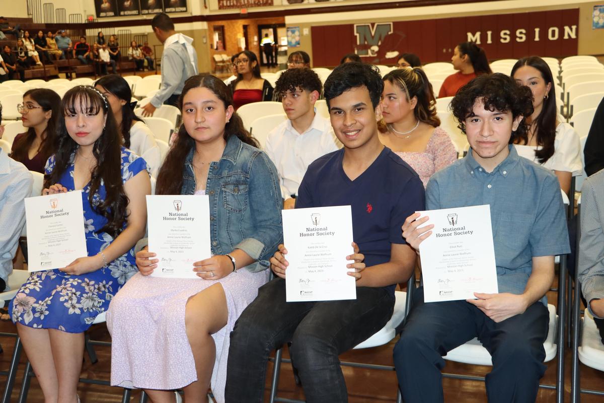 Mission High School hosts National Honor Society Induction Ceremony | Mission Consolidated ...