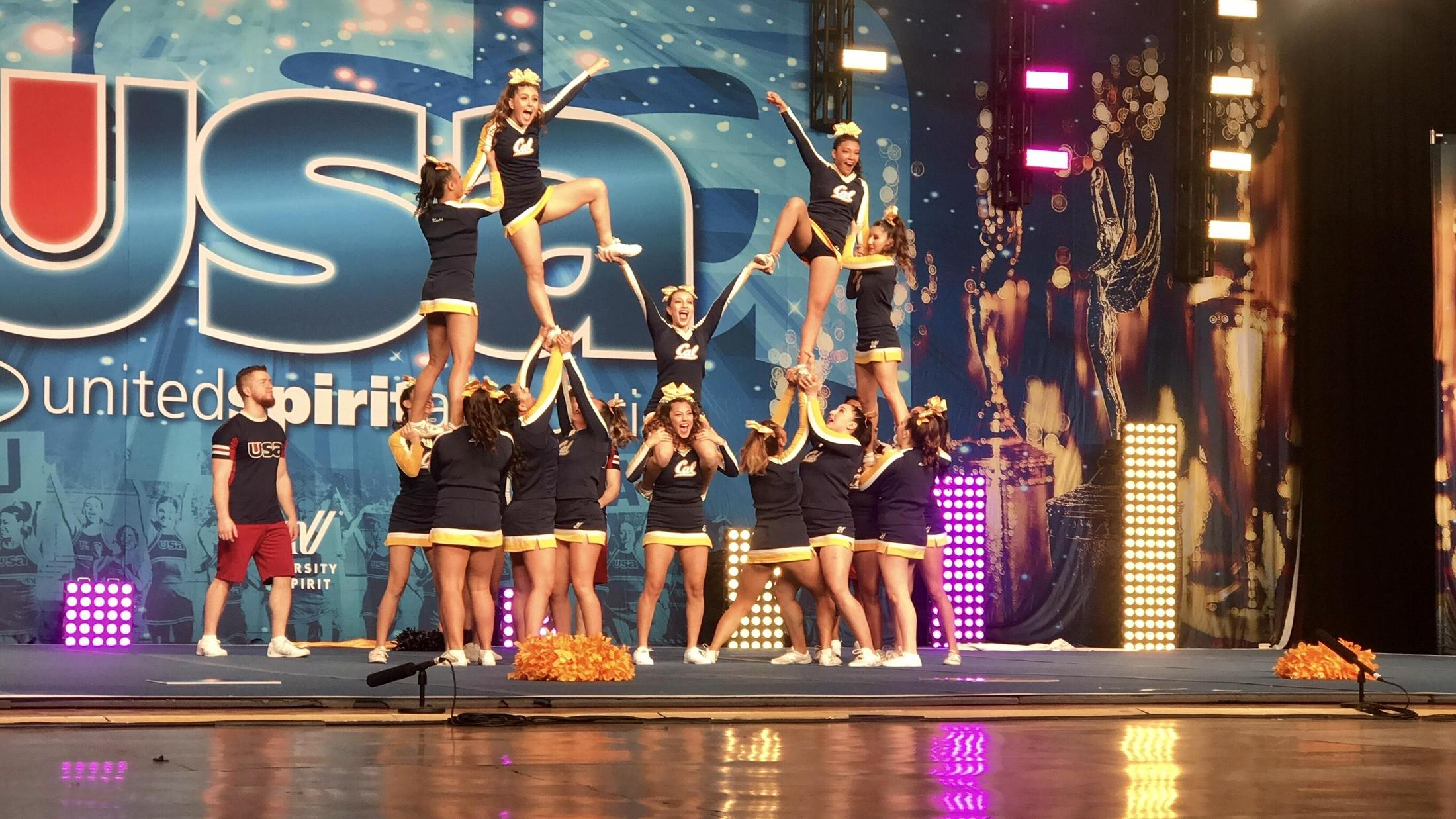 Show Cheer | Competition – Cheer & Song – California High School