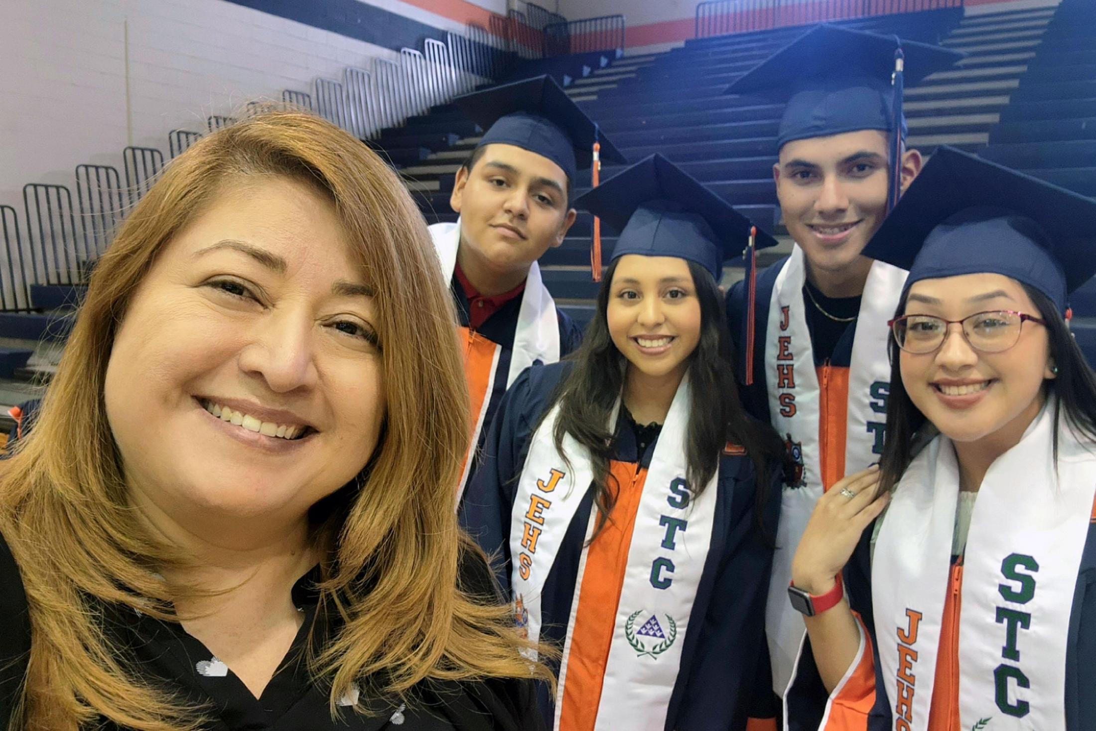 Class of 2022 – Mrs. Maria Carmen Salinas – Johnny Economedes High School