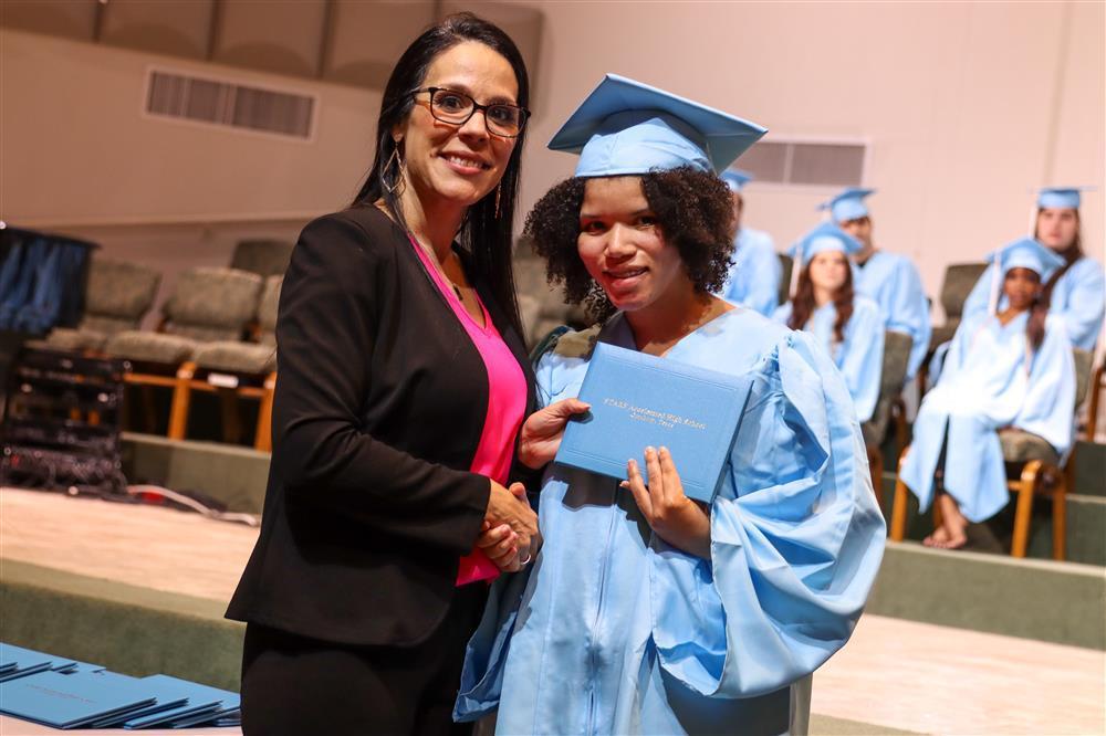 Fall 2022 – STARS Graduation – STARS Accelerated High School