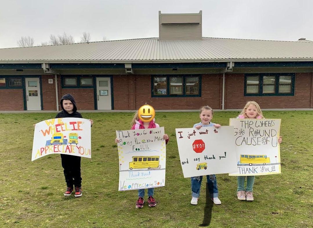foothills elementary logo