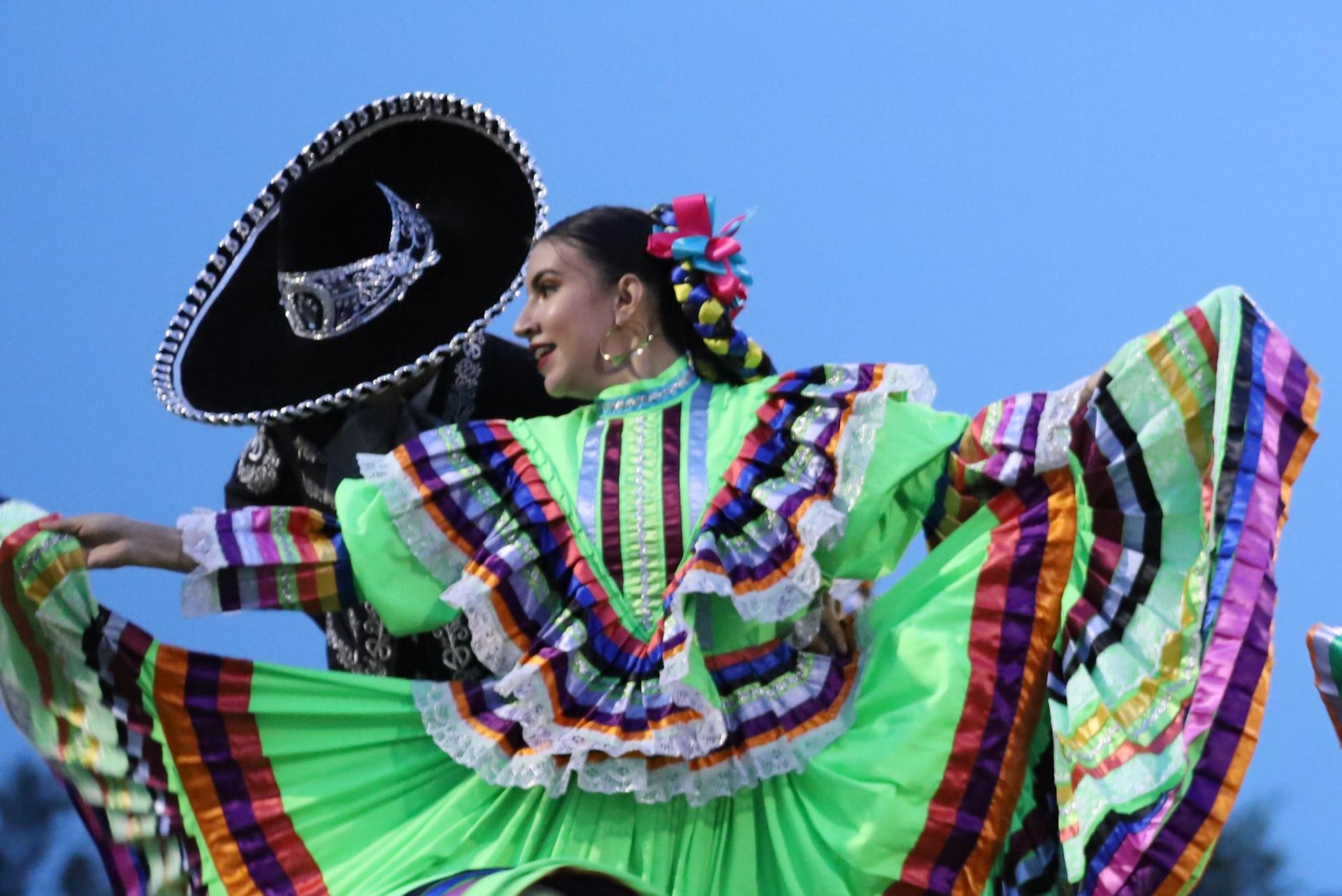 JEHS Folklorico Jaguar – Organizations – Johnny Economedes High School