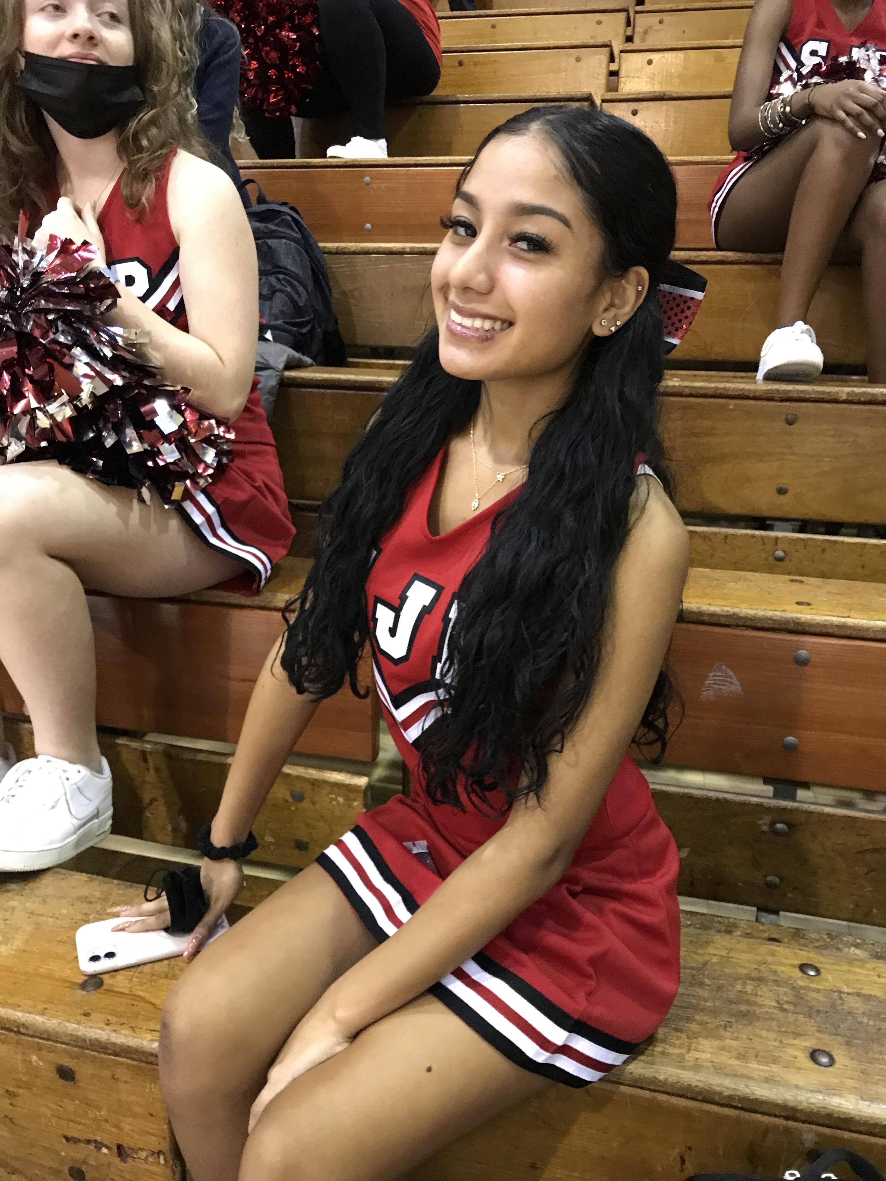 Laura Borg's Instagram, Twitter & Facebook on IDCrawl