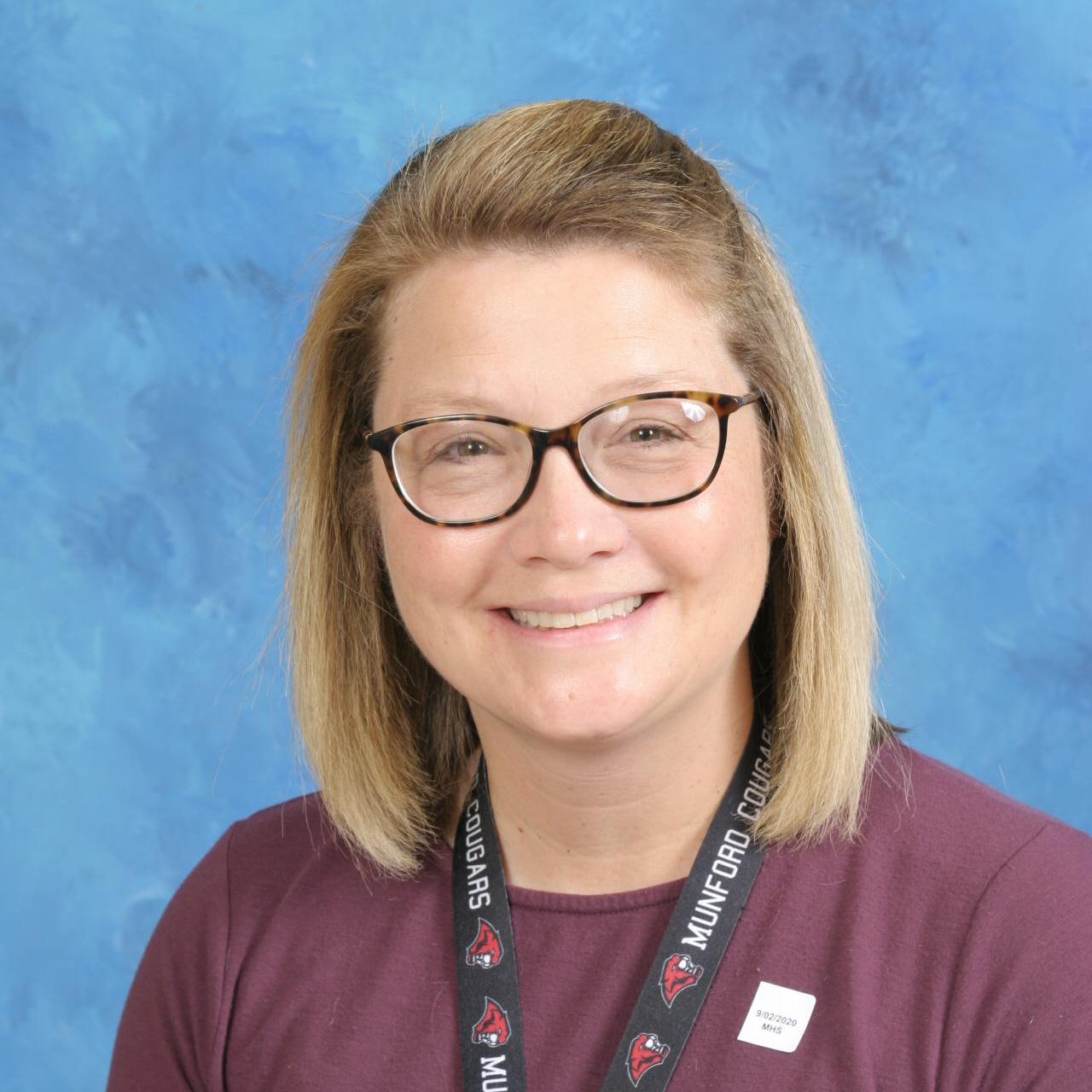 Angela Huffman's Instagram, Twitter & Facebook on IDCrawl