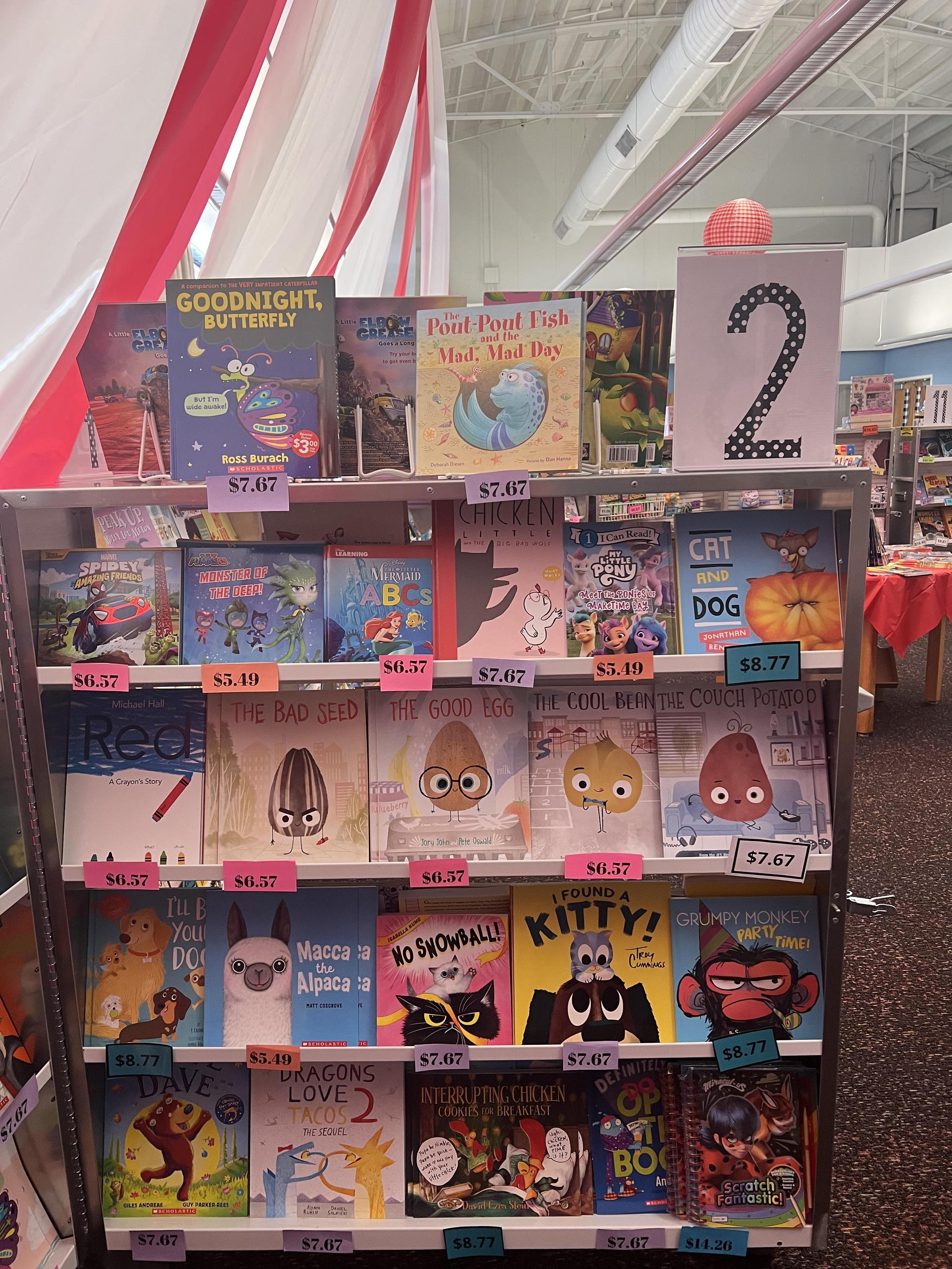 Book Fair 2022 – Library Media Center – McFadden School of Excellence