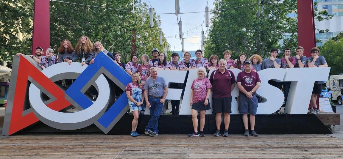 Dobyns-Bennett High School