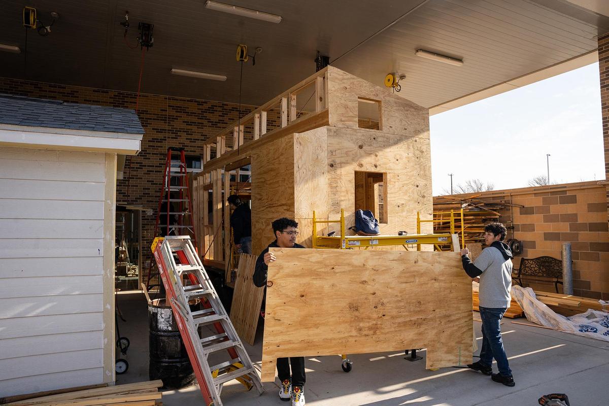 Temple HS Construction Technology Students Building Tiny House | Temple ...