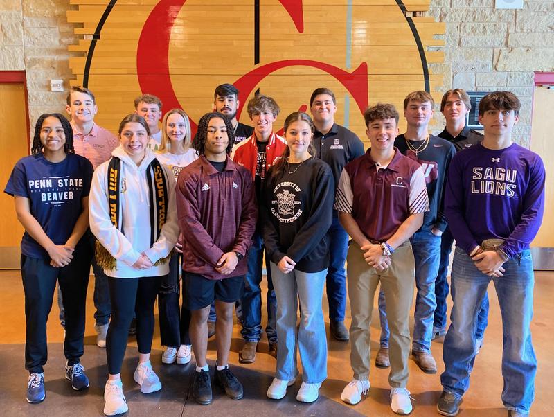 Canyon and Canyon Lake Host National Signing Days for 19 Athletes ...
