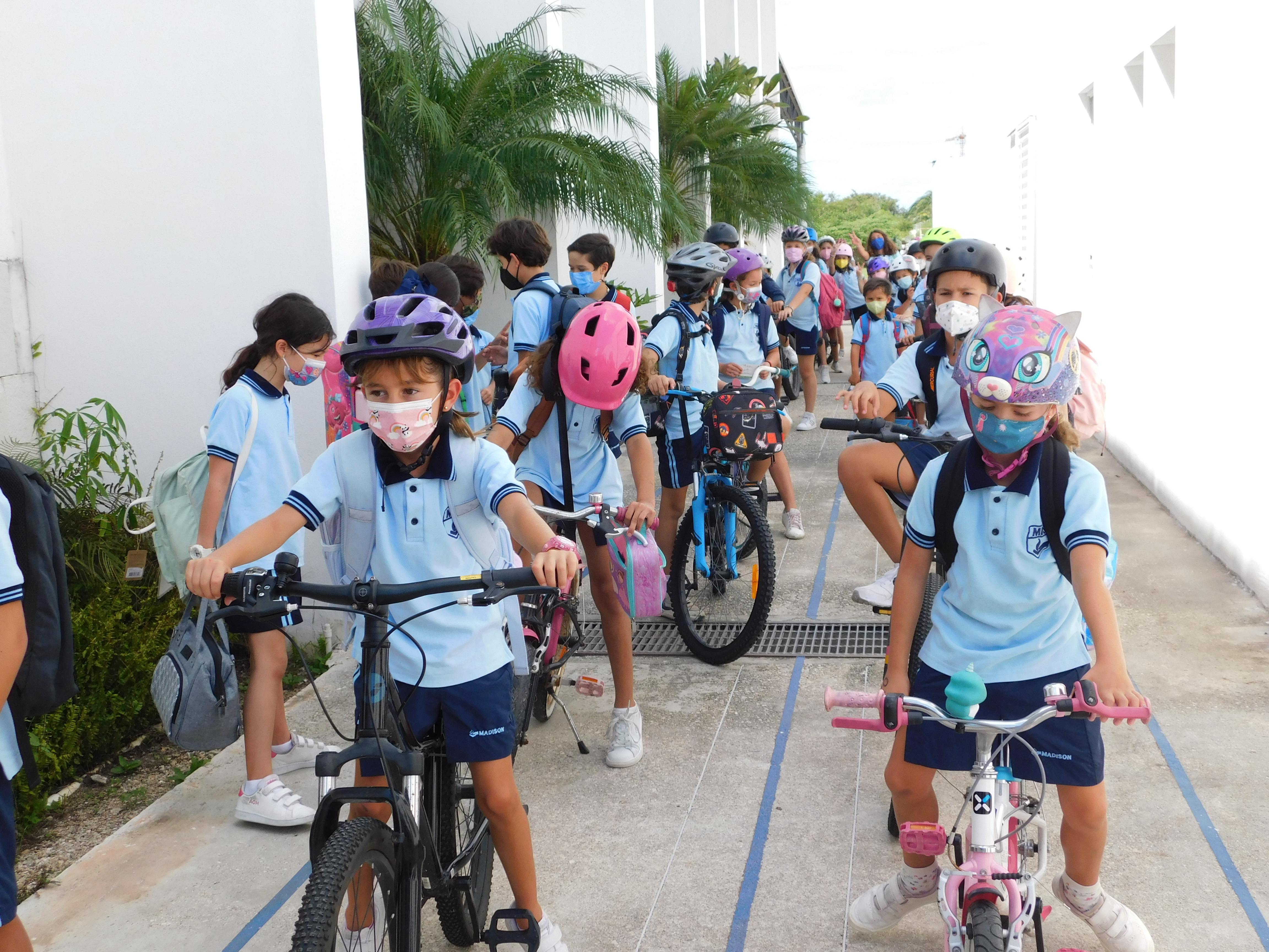 Únete al equipo – Contacto – Madison International School Country Mérida