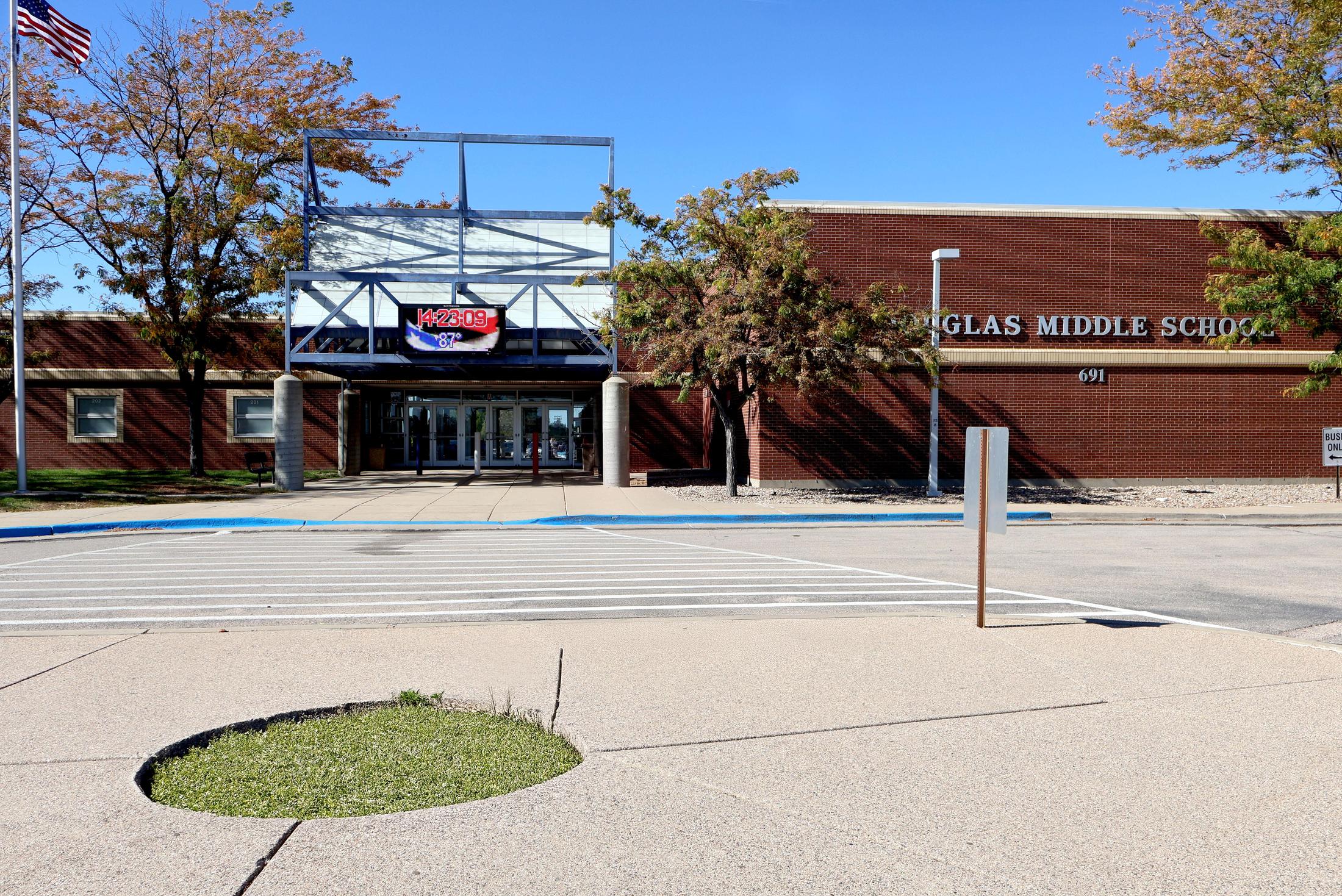 Principal's Welcome – Douglas Middle School – Douglas School District