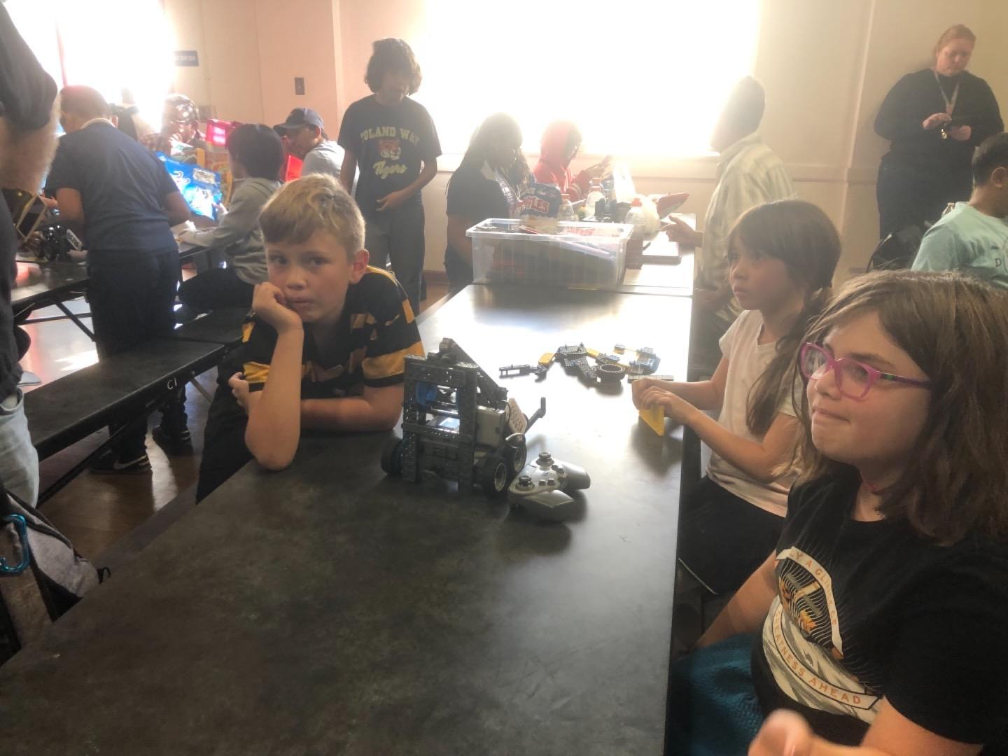 VEX Robotics – PROGRAMS – 10th Street Elementary