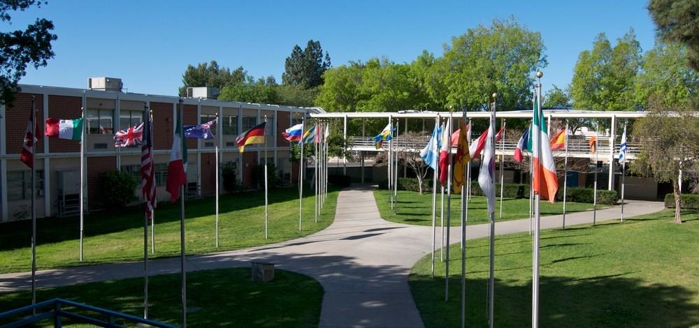 Oliver Wendell Holmes Middle School
