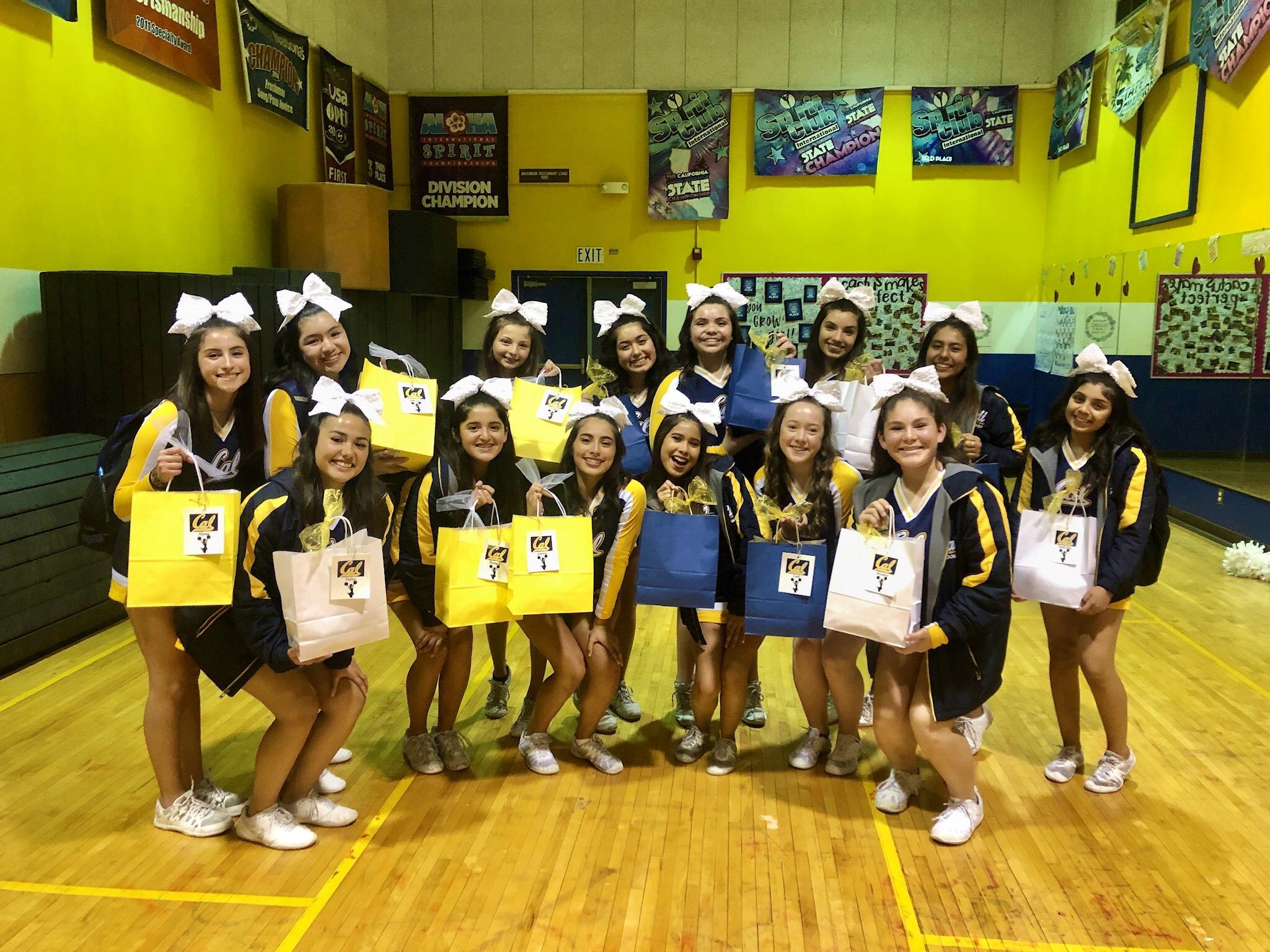 Show Cheer | Competition – Cheer & Song – California High School