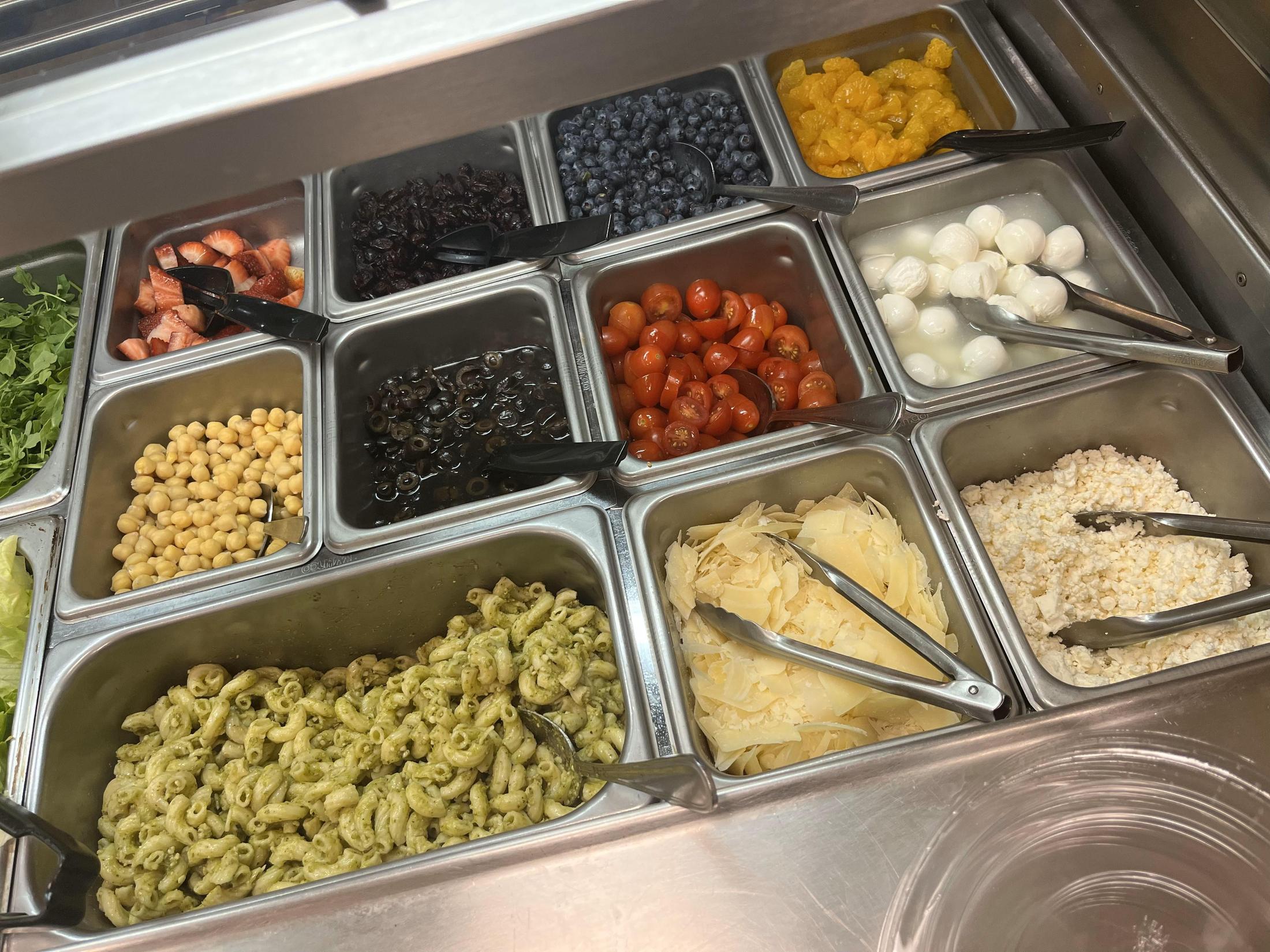 Dining – Student Life – Notre Dame Academy