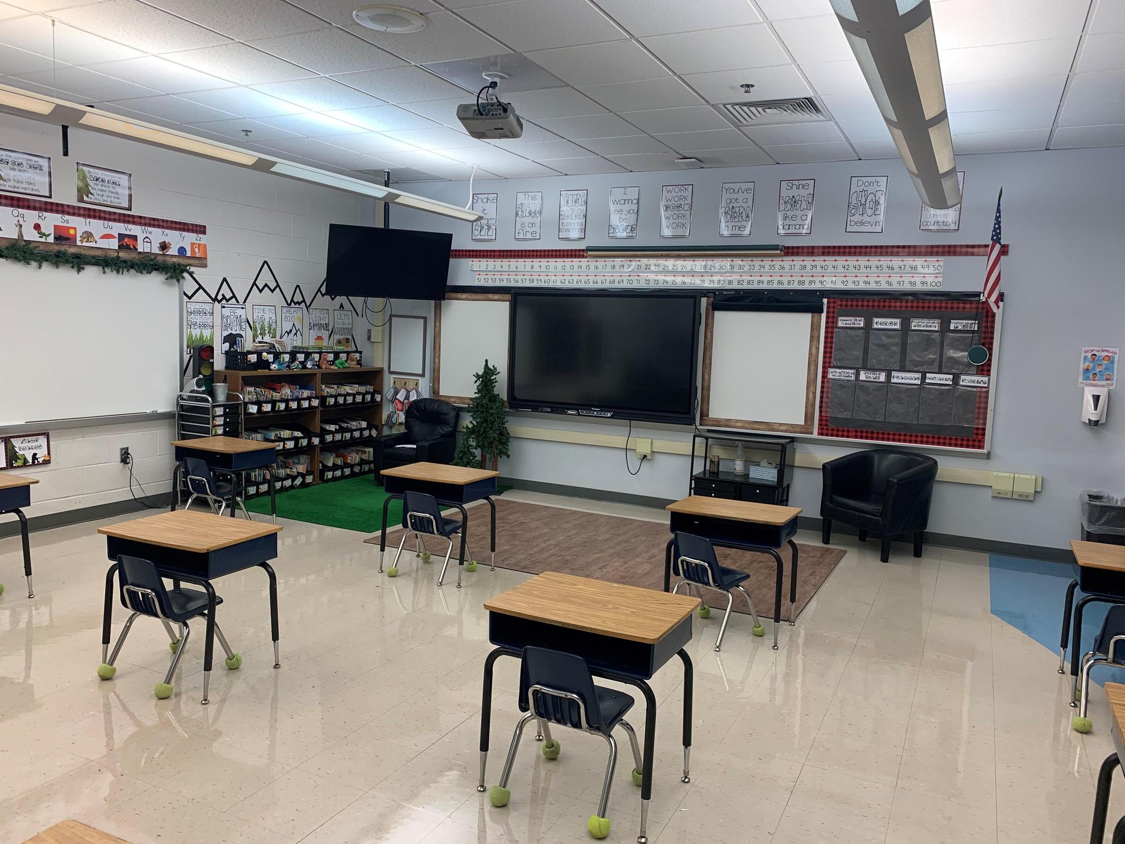 Sneak Peek Into Our Home Away From Home – JESSICA MCQUEEN – Sheridan ...