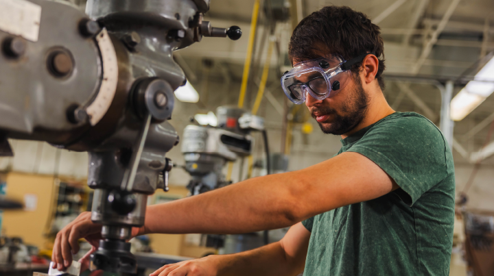 CTE Half-Sheet - Machinist/CNC – Programs - CTE Pathway - 4: M - Z ...