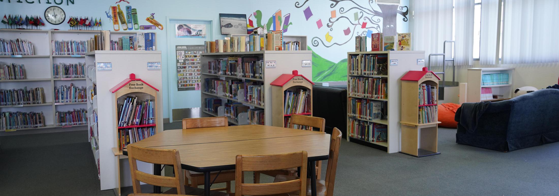 Library – Our School – Harvard Elementary