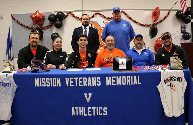 VMHS student athlete signs with Kansas college | Mission Consolidated ...
