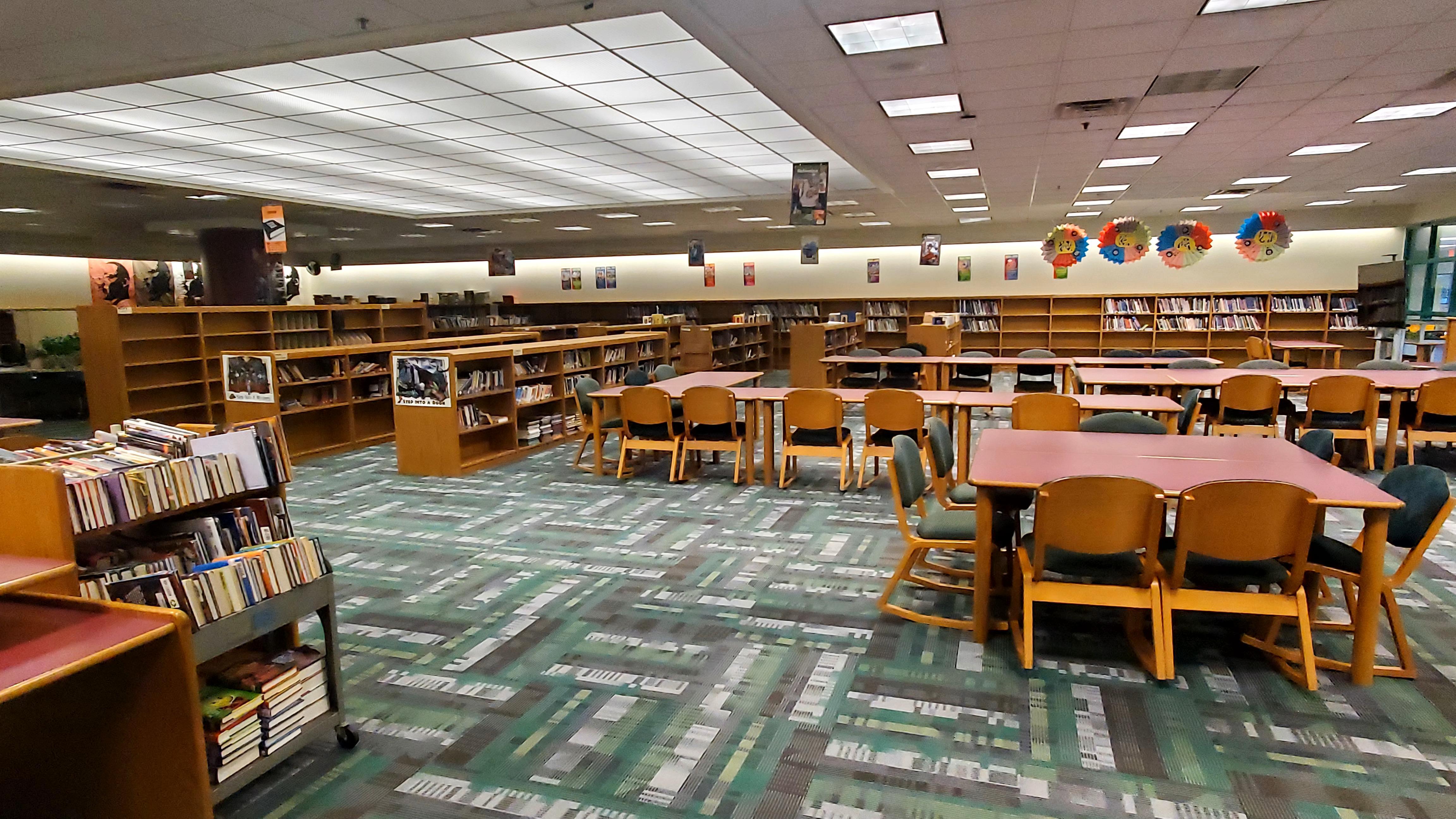 Bulldog Books – Library – Romulus Middle School