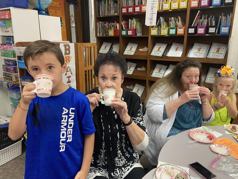 Students Across the District Celebrate Grandparents Day | Crestview ...