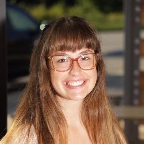 Heather Burrows's Instagram, Twitter & Facebook on IDCrawl